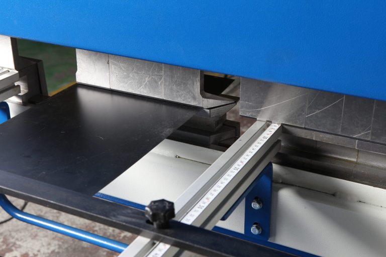 Erbend UFA Manual Sheet Metal Folding Machine | Mac-Tech