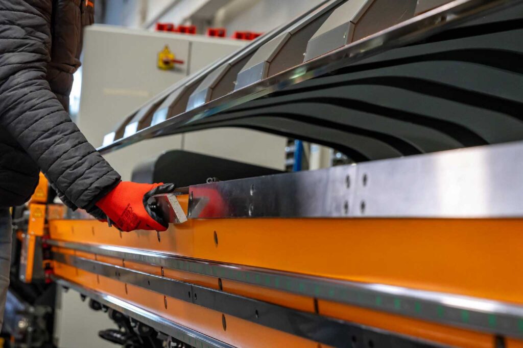 Stefa VHB Series Long Folder for Metal Fabrication | Mac-Tech