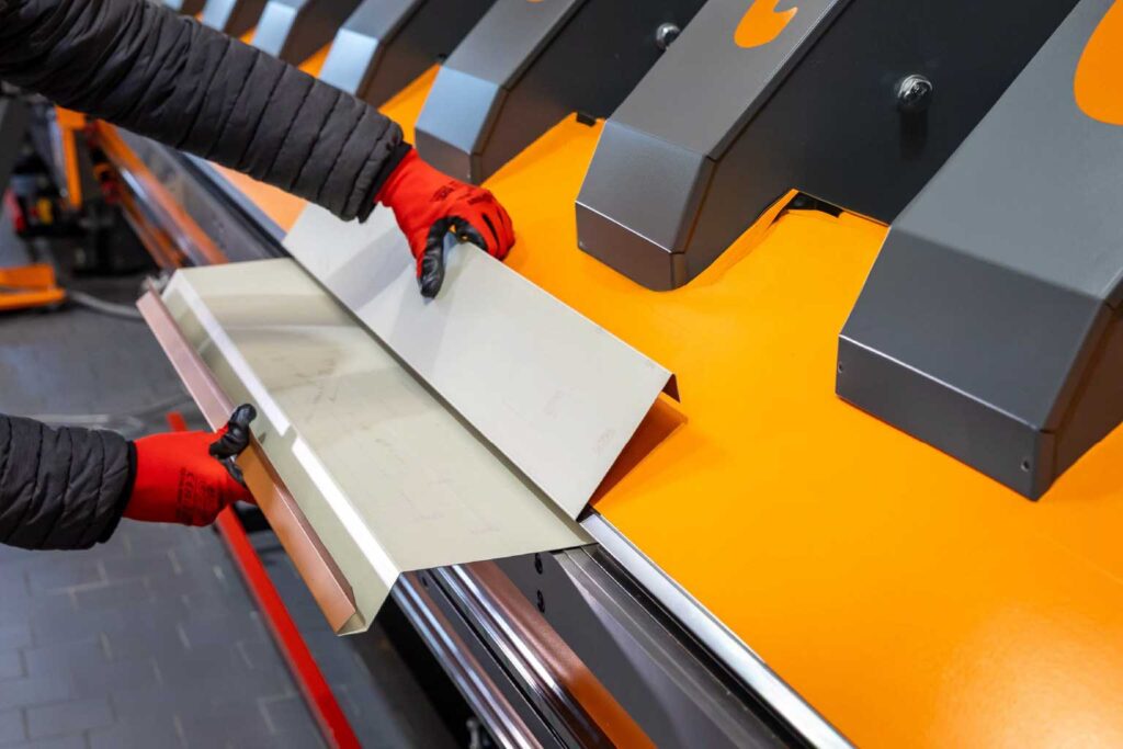 Stefa VHB Series Long Folder for Metal Fabrication | Mac-Tech